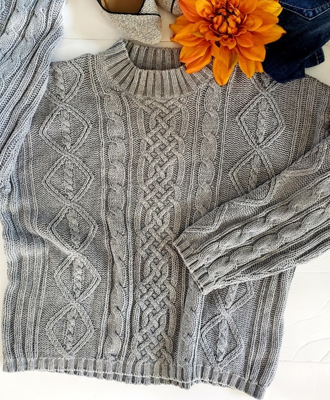 Basic Editions | Sweaters | Basic Edition Vintage Crew Grey Sweater | Poshmark